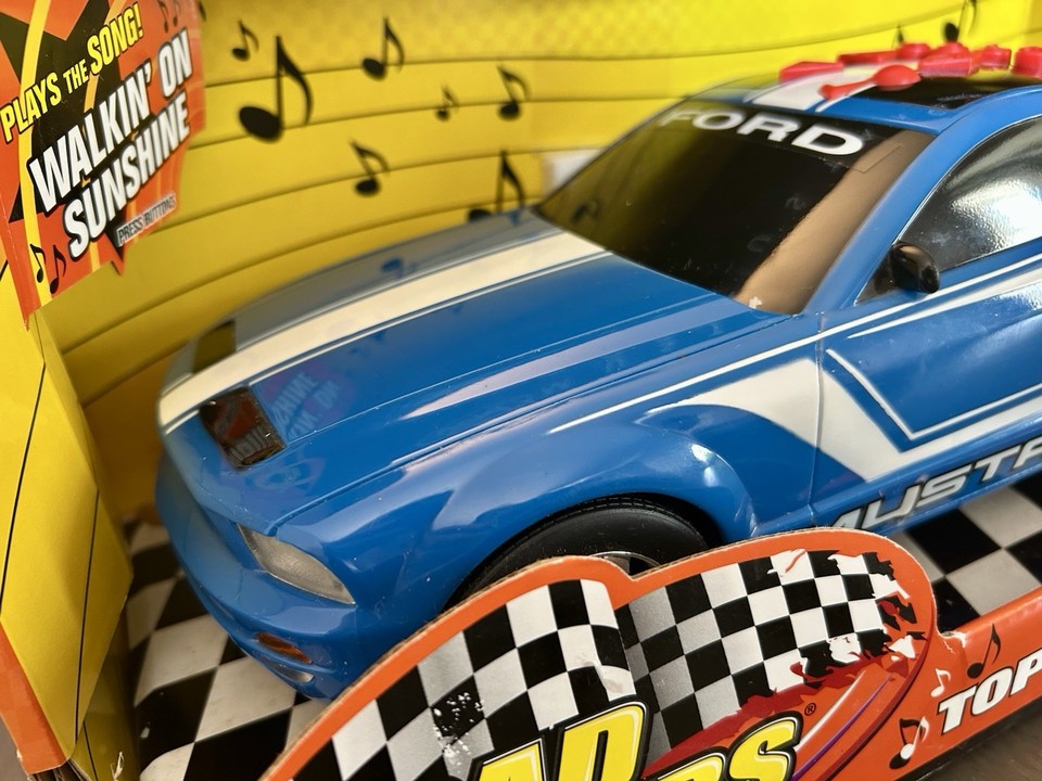Road Rippers 2006 Blue Ford Mustang NIB Blue Car, Toy State, Walking On ...