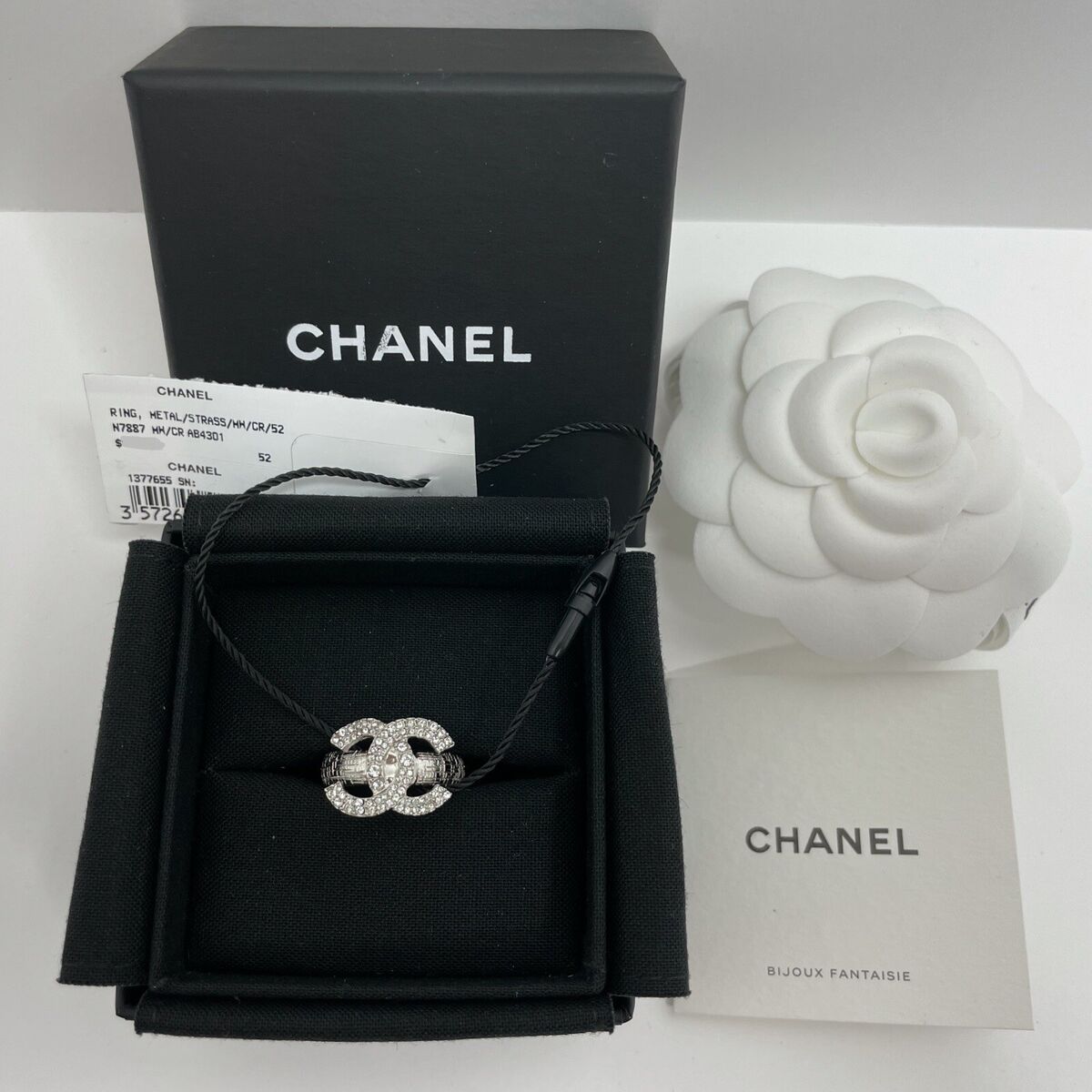 NWT Chanel Classic CC Logo Silver Crystal Metal Ring Size 52 NWT Chanel Classic CC Logo Silver Crystal Metal Ring Size 52