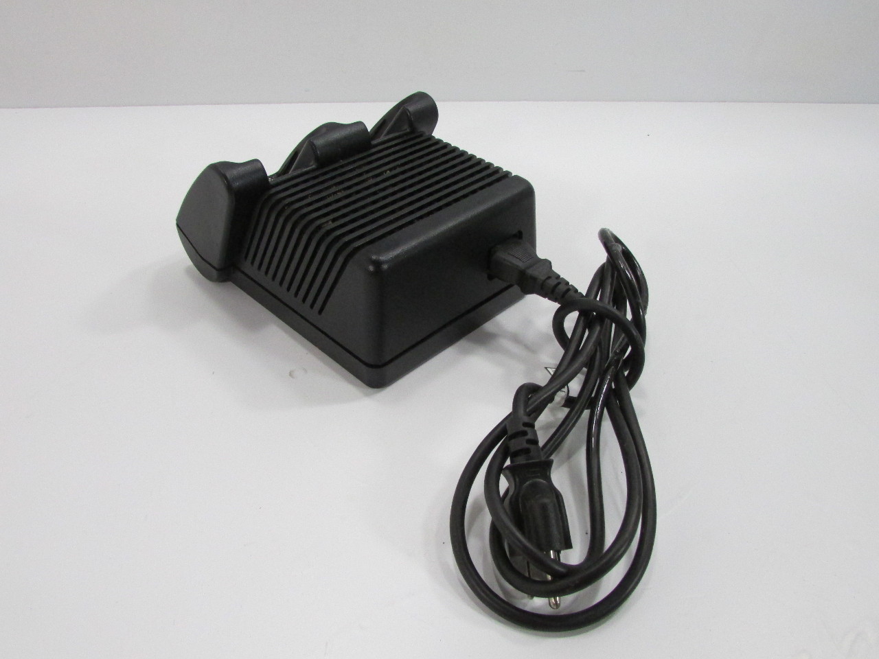 Motorola Visar Radio Dual Shoe Battery Charger AA16742 Ntn7510c for ...