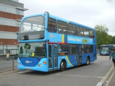PHOTO BUS YN53 RYD AT CRAWLEY BUS STATION METROBUS YN53 RYD LOCATION ...