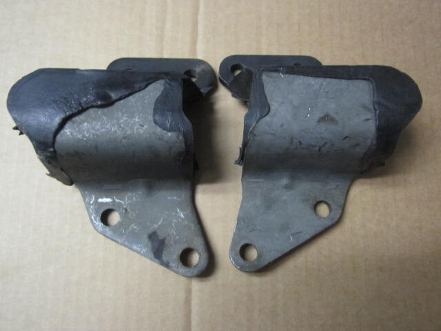 U.S.A. 56 CHEVY MOTOR MOUNT MOUNTS with AUTOMATIC TRANSMISSION 235 265 ...