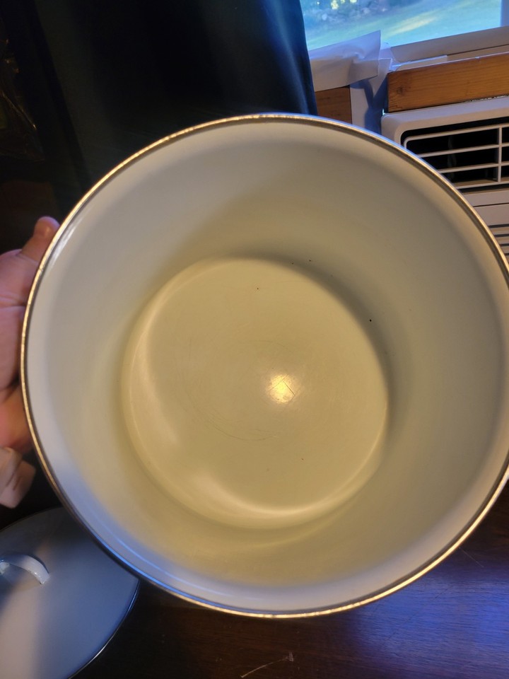 VINTAGE ENAMEL Pot And Lid | eBay