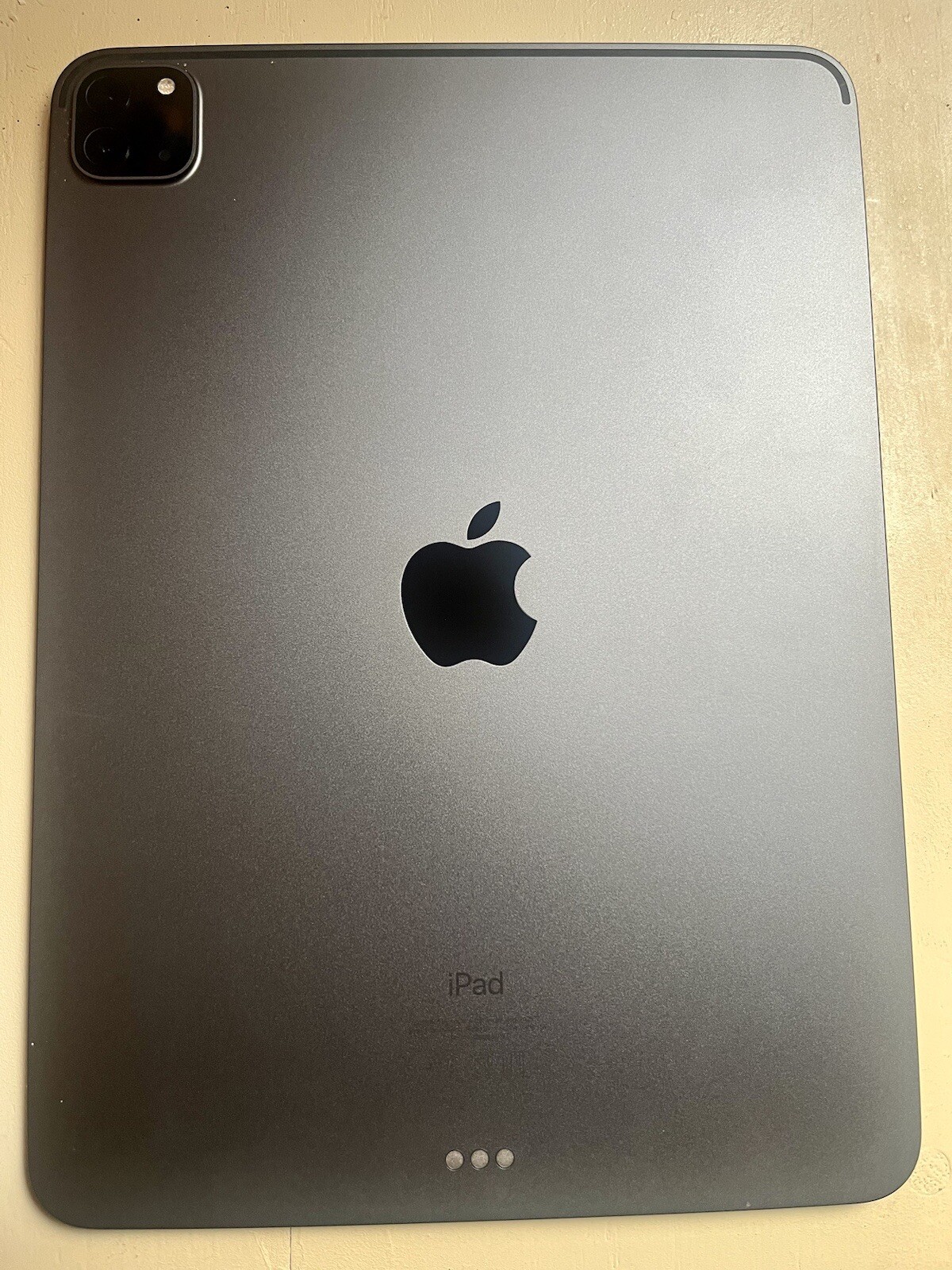 Apple iPad Pro 3rd Gen 256GB, Wi-Fi, 11 in - Space Gray - Great ...