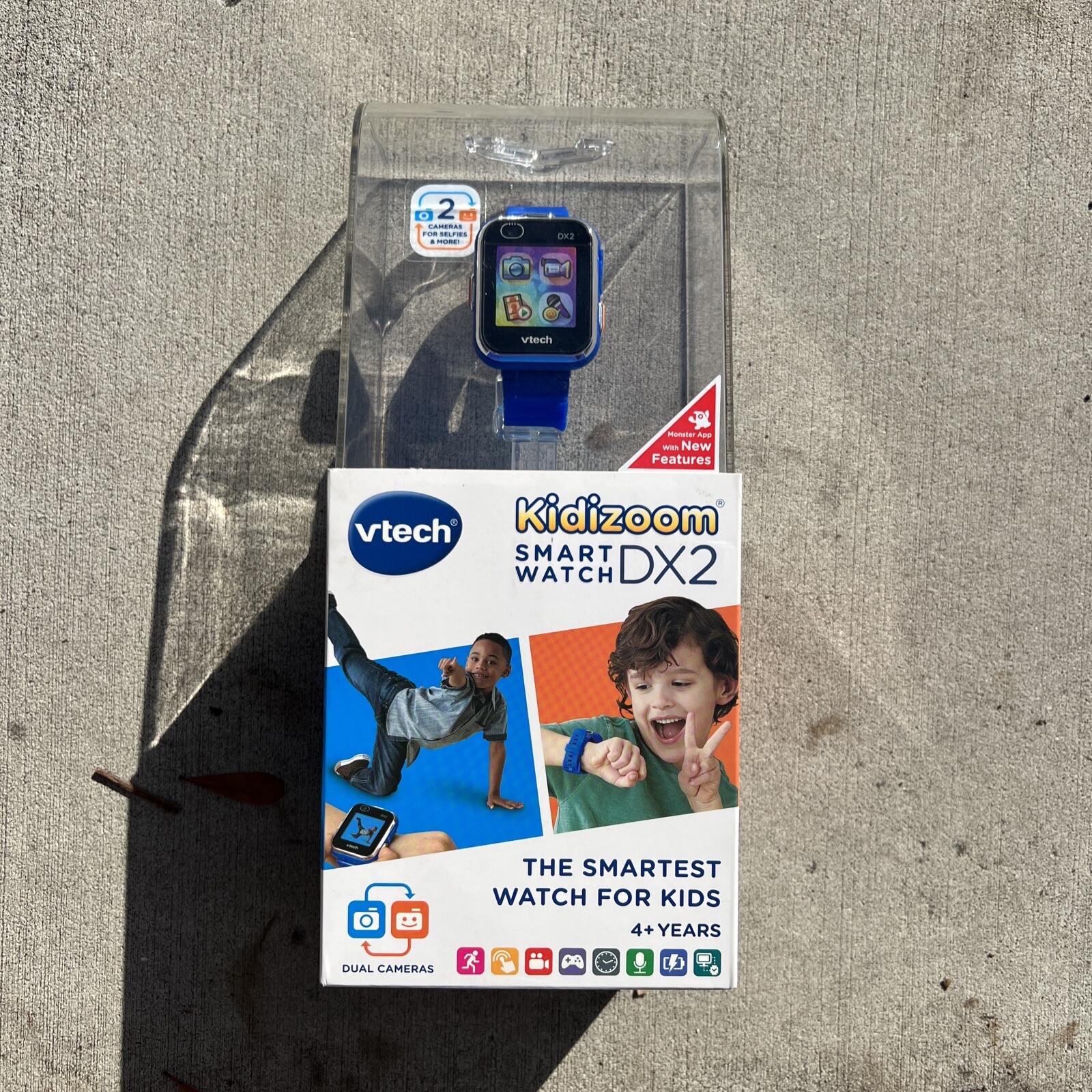 VTech KidiZoom Touchscreen splash Proof Wristband Smartwatch DX2, Blue ...