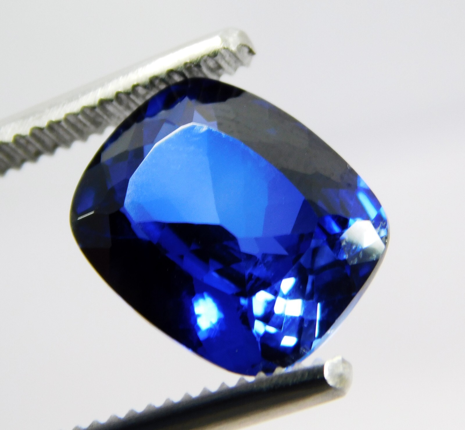 Natural 9.15 Ct Blue Rare Benitoite Cushion Cut Loose Gemstone ...