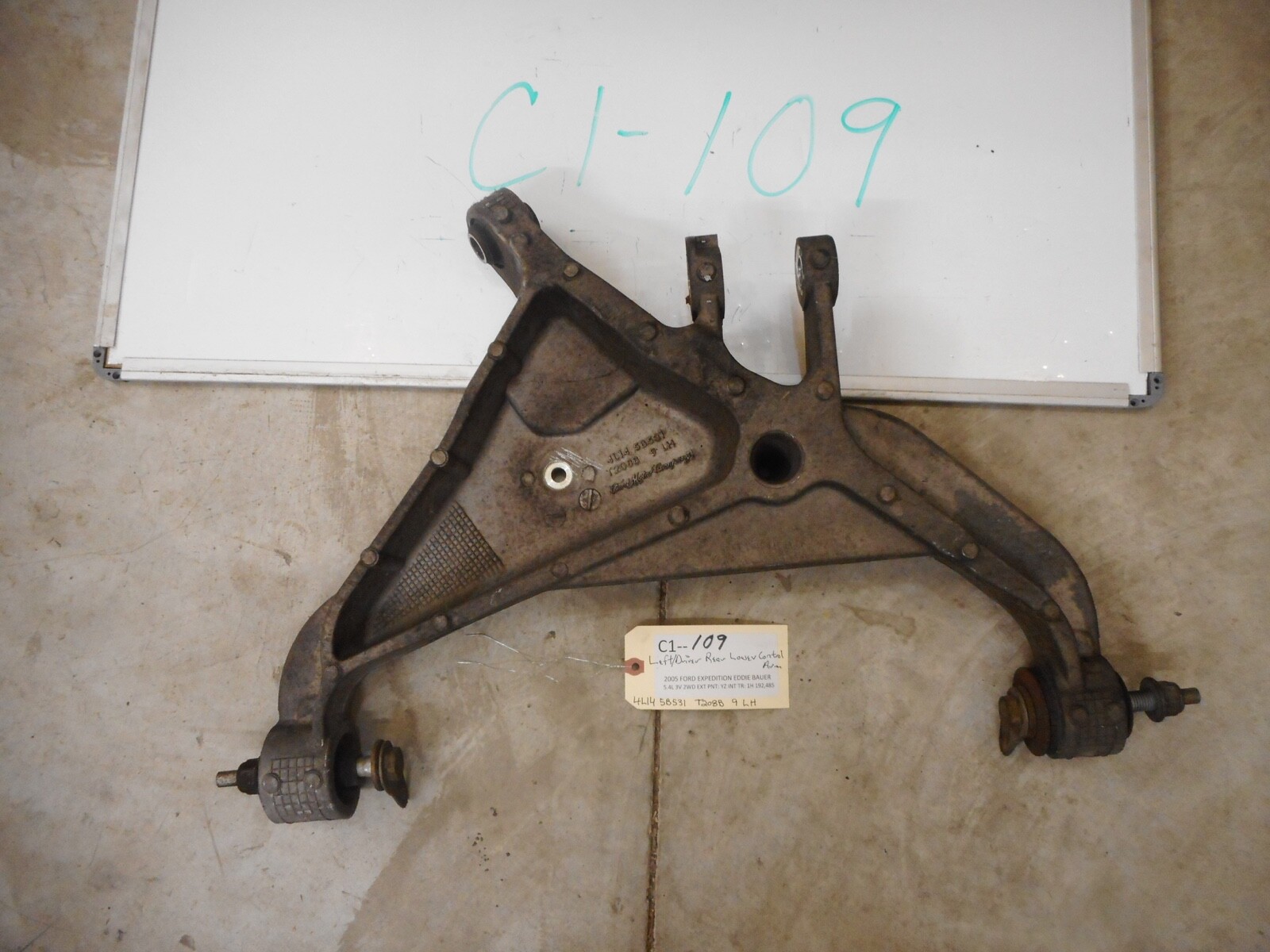 2005 FORD EXPEDITION EDDIE BAUER- LEFT DRIVER REAR LOWER CONTROL ARM | eBay
