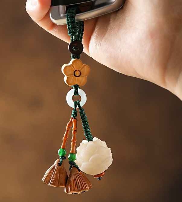New Lotus Car Keychain Pendant with Peach Wood Imitation of Bodhi Root ...