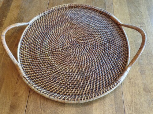 PAMPERED CHEF WOVEN SELECTIONS WICKER RATTAN 17” ROUND SERVING TRAY W/HANDLES | eBay