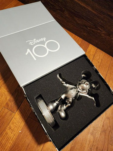 Disney D23 Mickey Mouse Leader Of The Club Milestone Platinum Statue ...