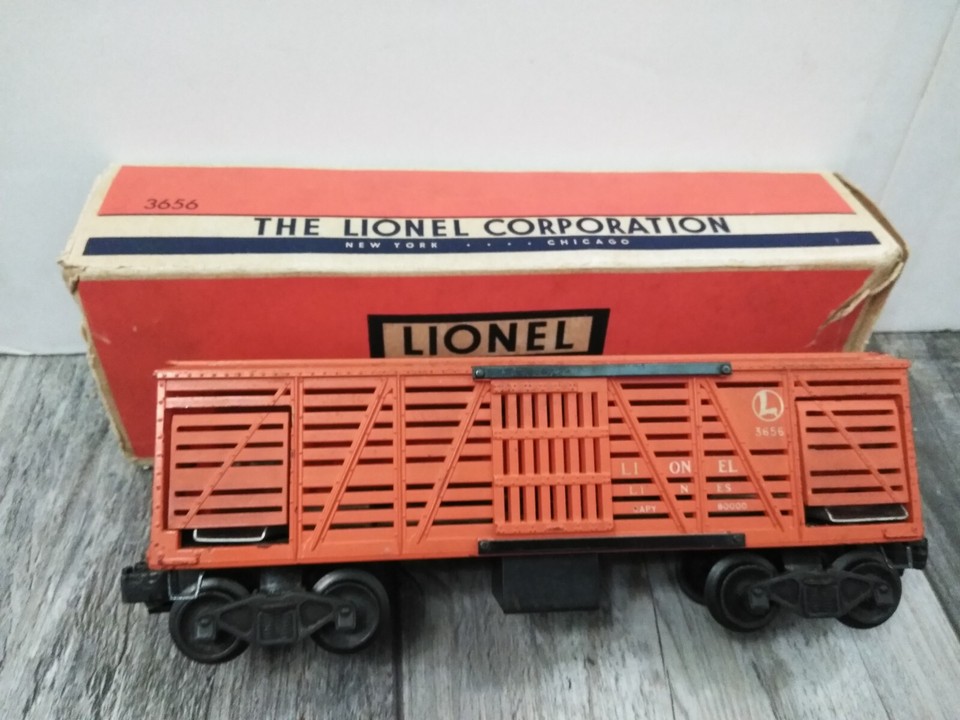 Lionel 3656 Cattle Car Electric Train Postwar O-27 Gauge Stock Car w ...