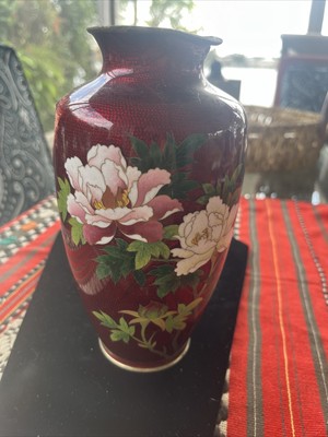 Vases - Japanese Pigeon Blood