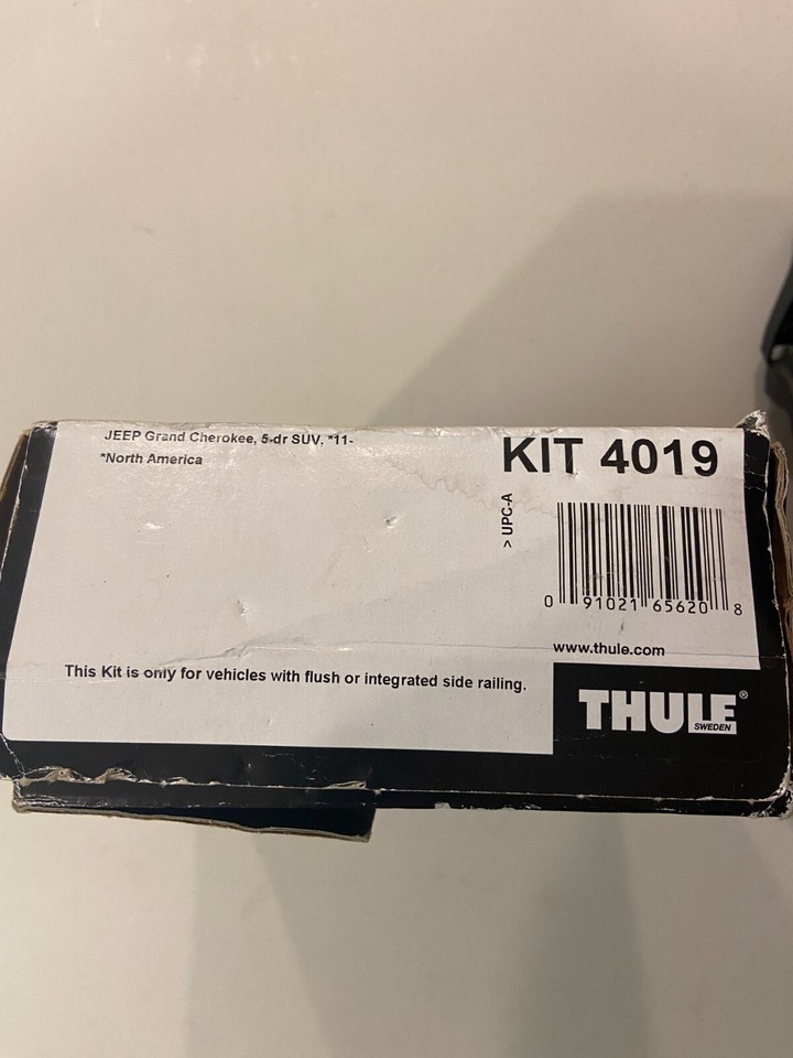 Thule 460R Rapid Podium Foot Pack with 4019 Fit Kit for Jeep Grand ...