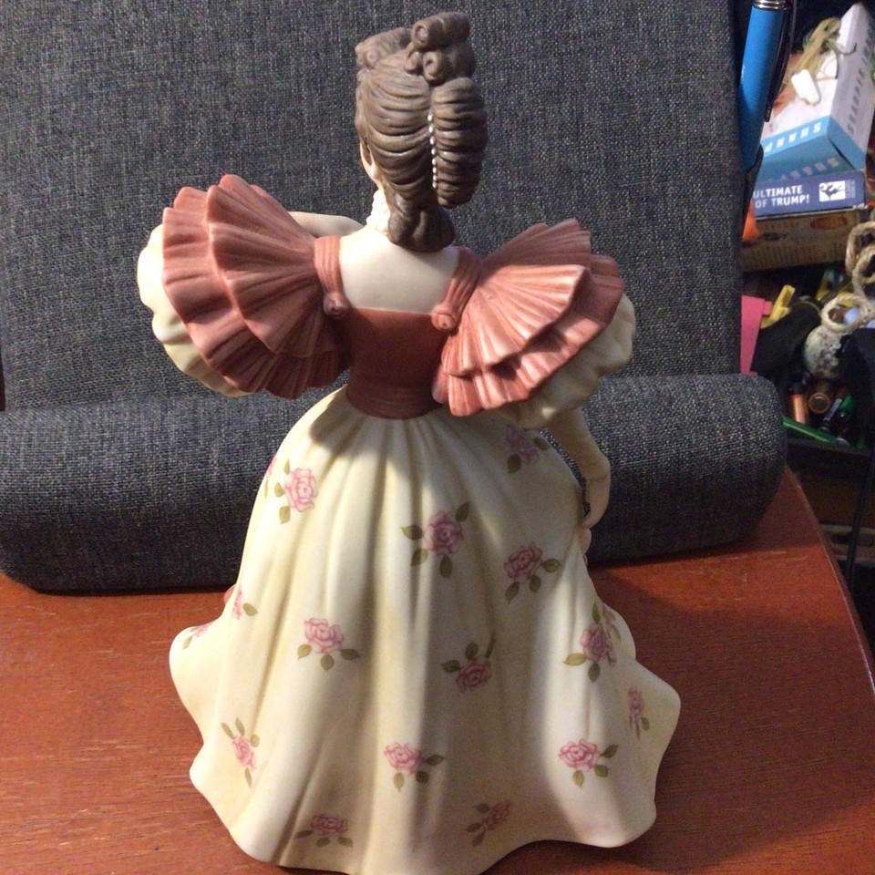 Lenox 1984 'First Waltz' Fine Porcelain Lady Figurine Excellent ...