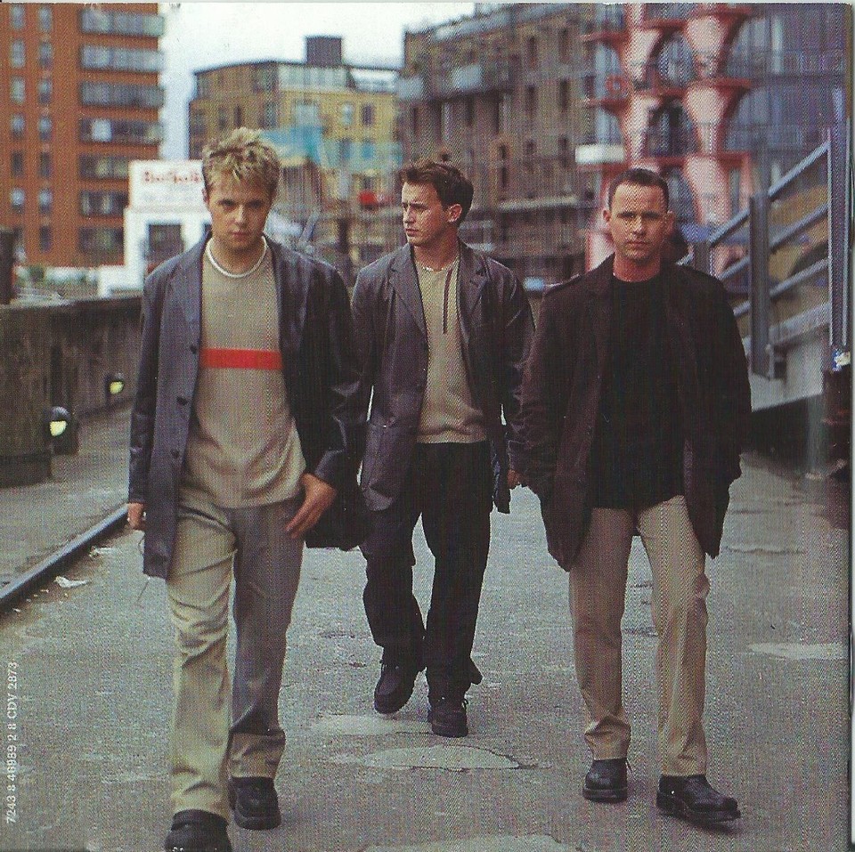 911 - THERE IT IS 1999 EU CD MORE THAN A WOMAN A LITTLE BIT MORE ...