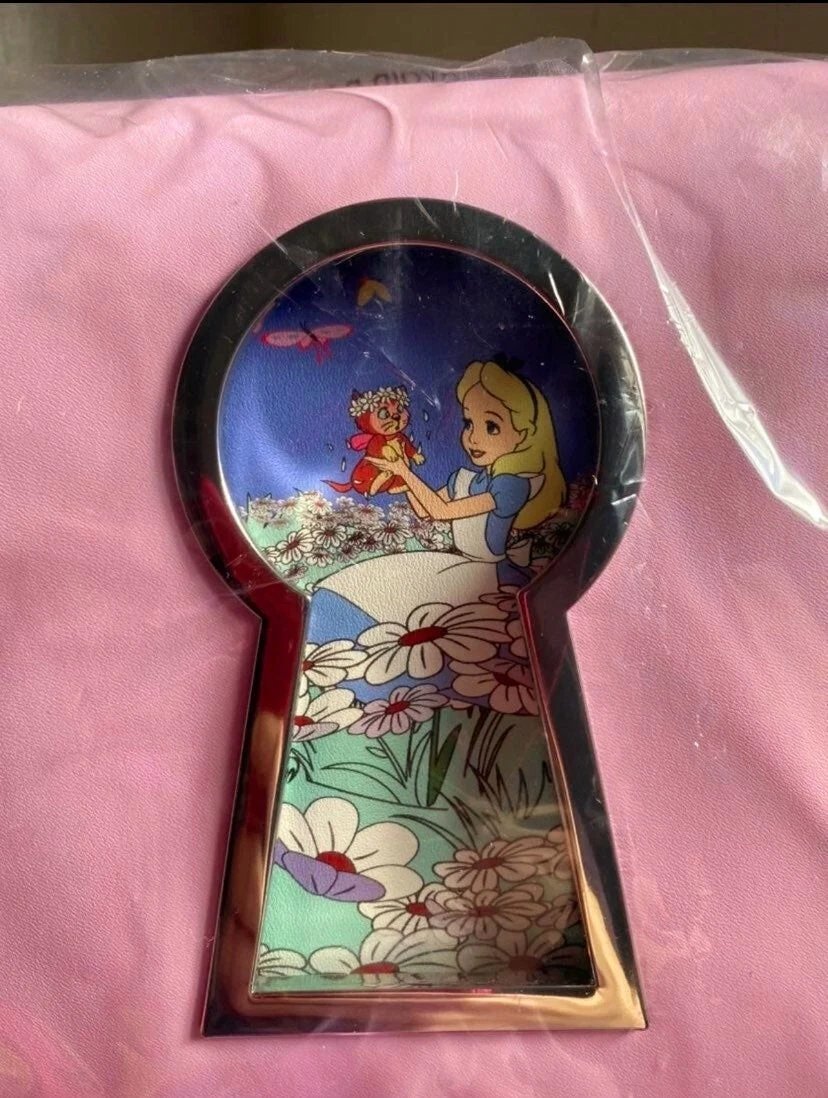 Keyhole Alice In Wonderland