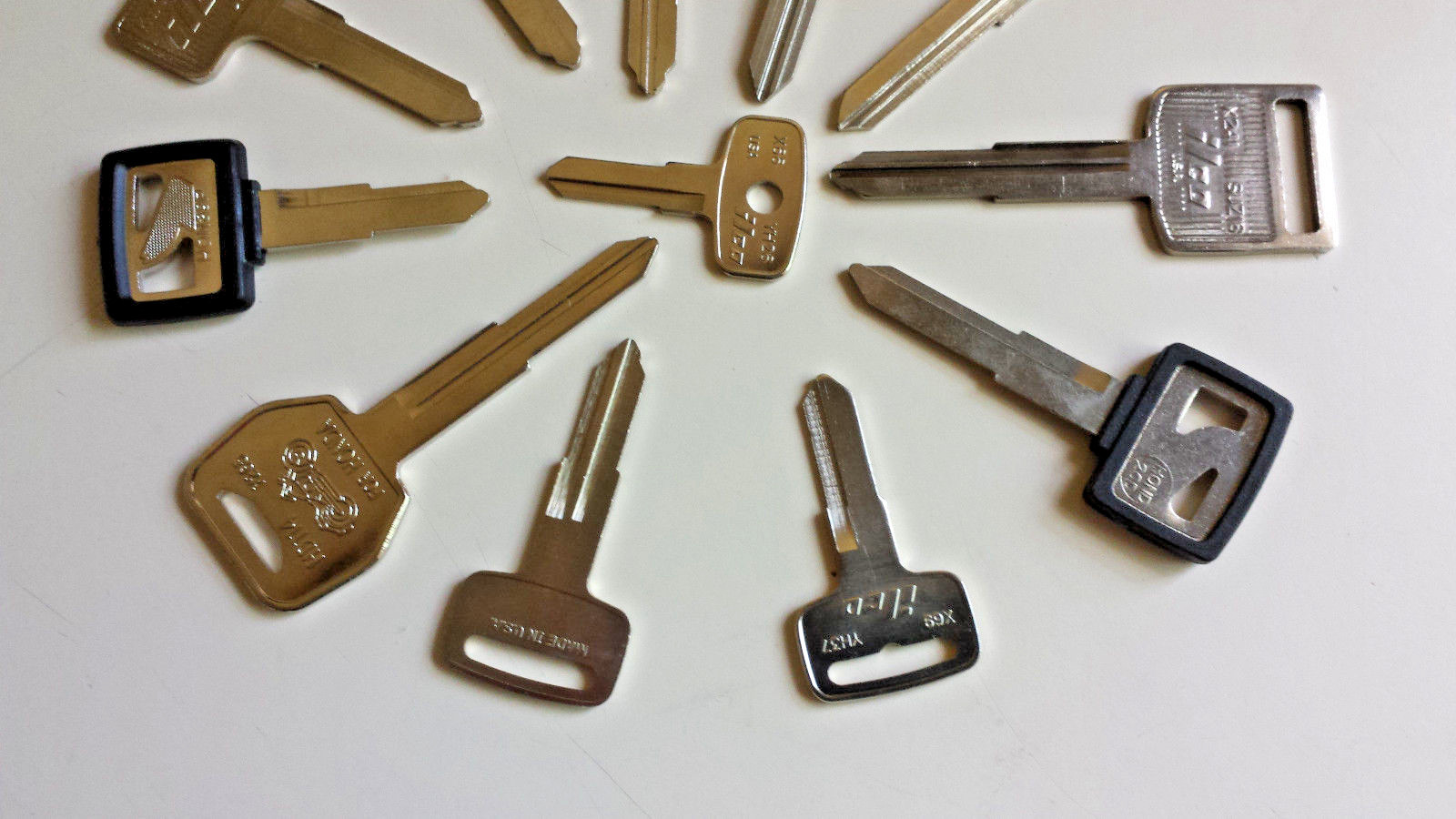 Yamaha-Kawasaki-Suzuki-Honda-Keys-Cut-by-Code-Number-Lost Motorcycle ...