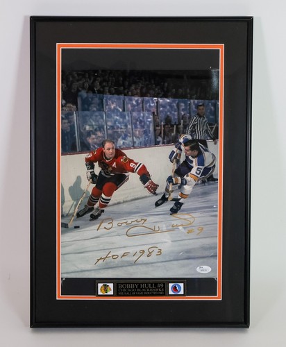 Bobby Hull Autographed 11x14 Photo Framed JSA COA "HOF 1983" (Frame As ...
