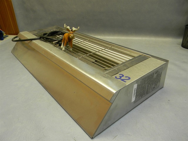 Gilbert Professional Commercial Insect Light Trap 225GT Sticky Fox for ...