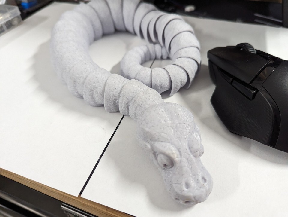 SnakeFidget Toy Slithertech Serpent: A 3D-Printed Articulating Snake ...
