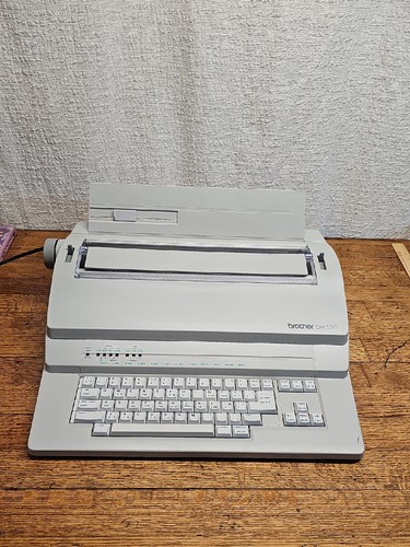 Brother BEM-530 Electronic Typewriter Word Processor w/Cover Not Tested ...