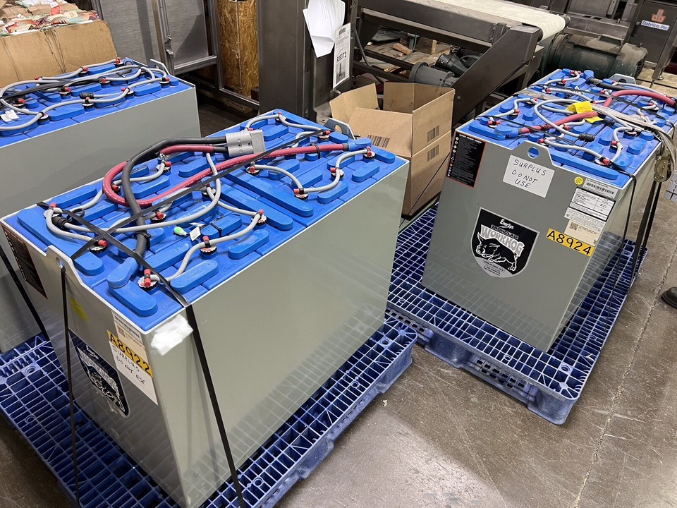 Enersys E125-19 Ironclad Workhog Forklift Battery 18-Cells 36V ...