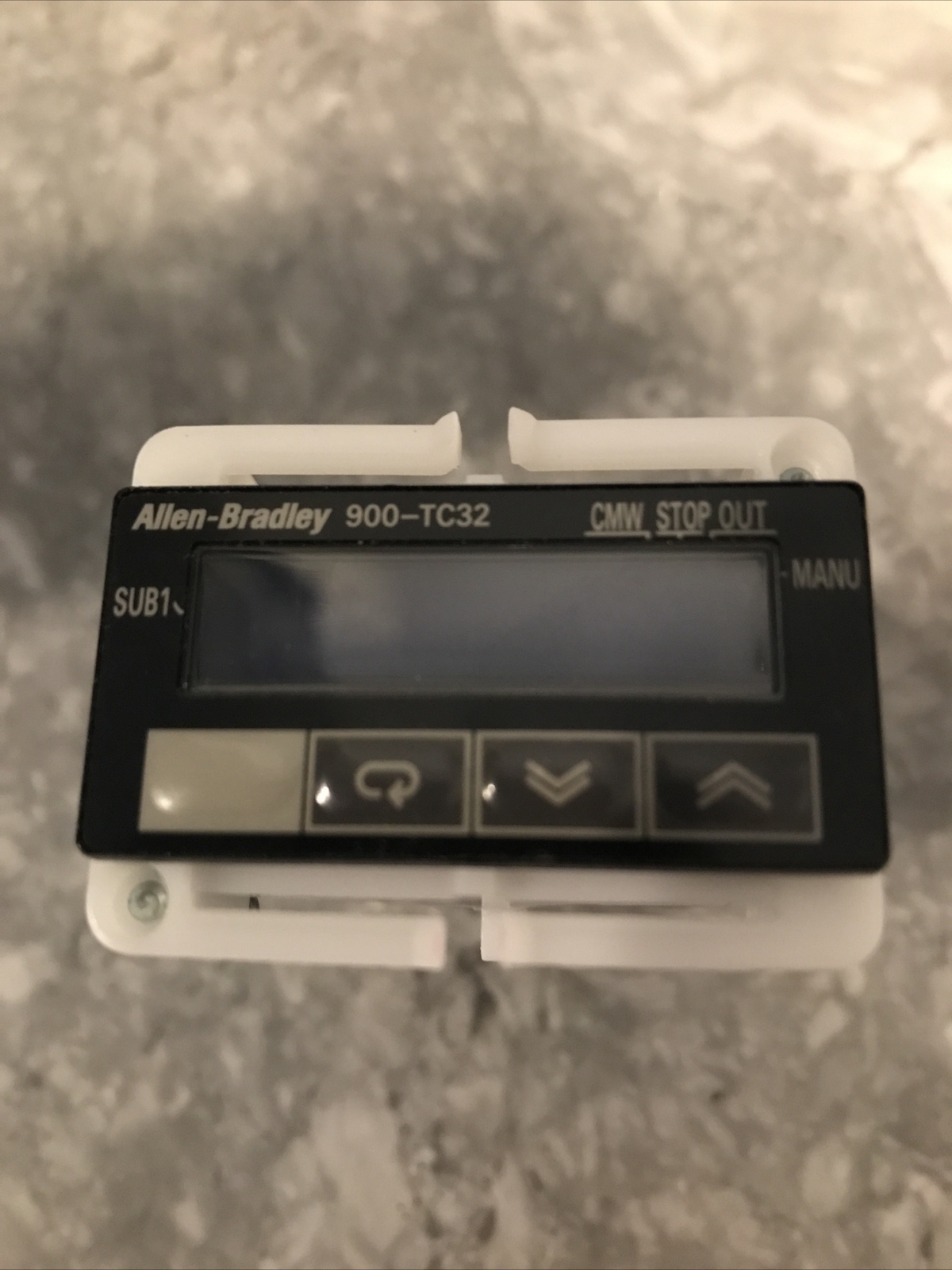 Allen Bradley Temperature Controller Compact Cat 900-tc32vgtz25 Series ...