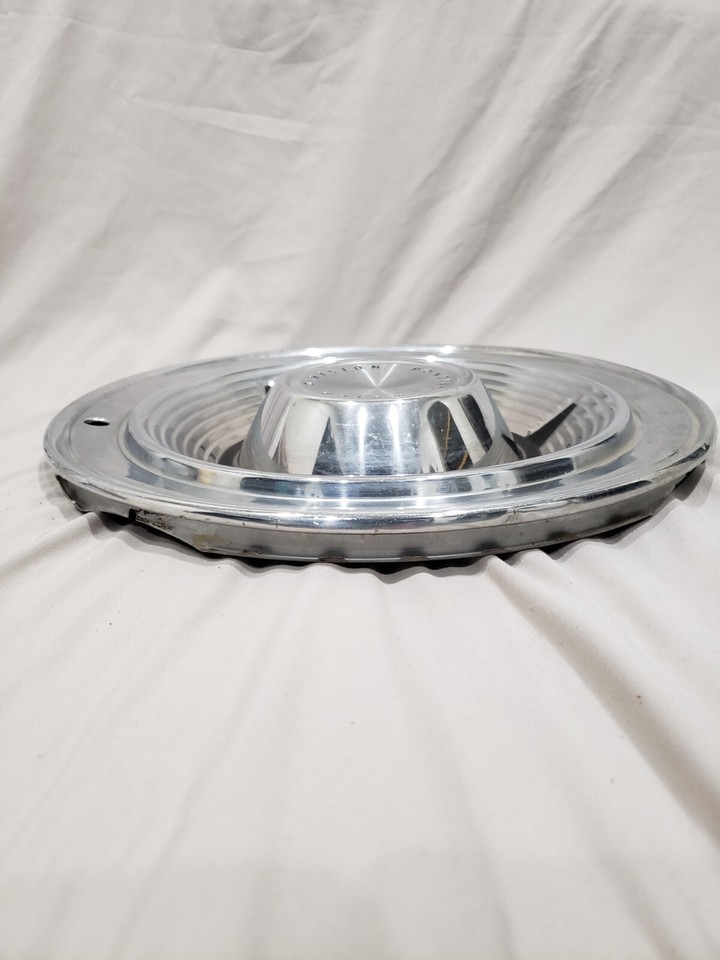 1962 - 1964 Pontiac Bonneville Y8 Hubcap Rim Wheel Cover Hub Cap 14 ...
