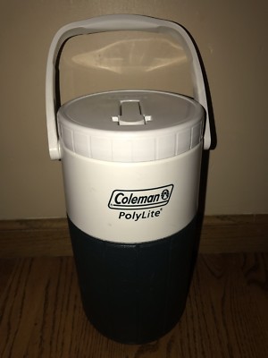 Coleman PolyLite 1/2 Gallon Green Water Jug Spout Handle Portable 5590 ...