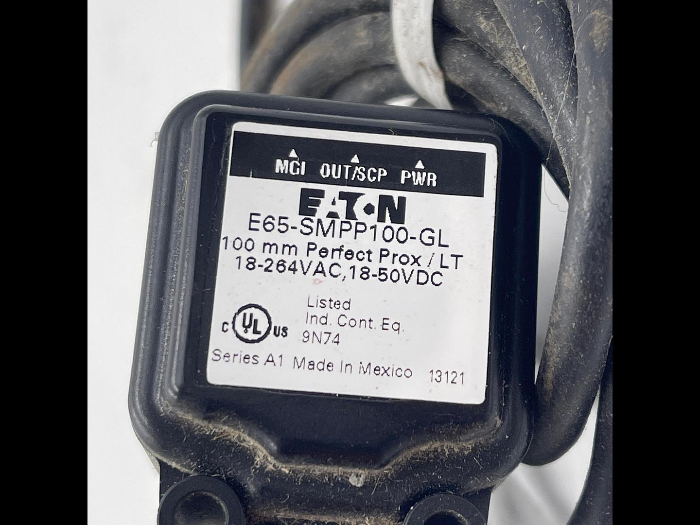 Eaton E65-SMPP100-GL Miniature Photoelectric Sensor Prox Background ...