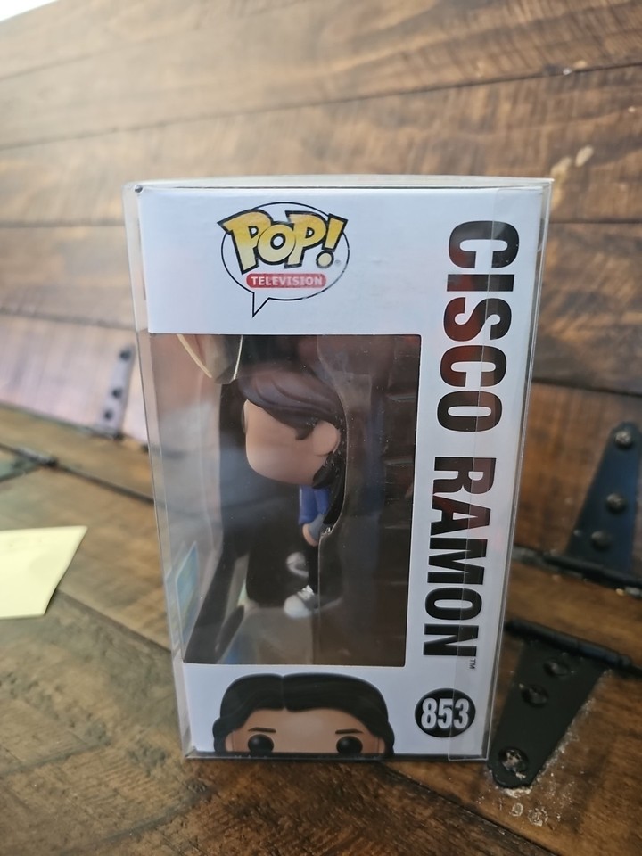 Funko Pop! Vinyl: DC Cisco Ramon San Diego Comic Con Hot Topic ...