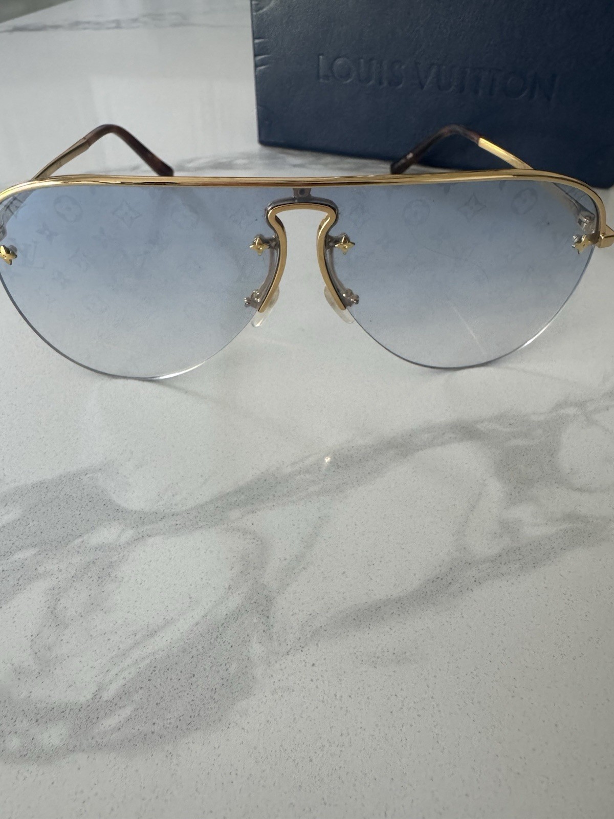 Louis Vuitton Aviator Sunglasses Gold Gray Gradient Lenses. | eBay