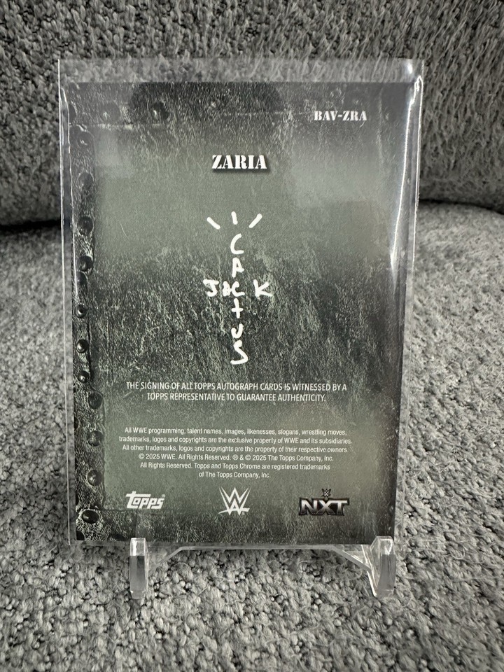 Zaria RC 2025 Topps Chrome WWE x Cactus Jack - On Card Refractor Rookie ...