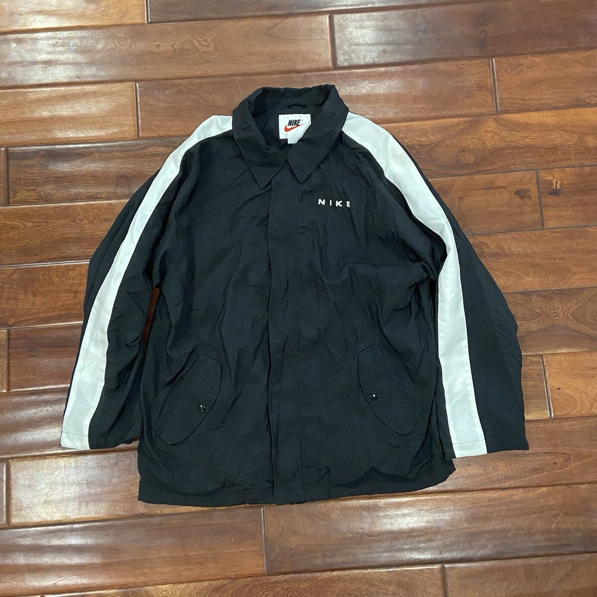 Vintage 90s Retro Nike Full Button Zip Windbreaker Size Vintage 90s Retro Nike Full Button Zip Windbreaker Size