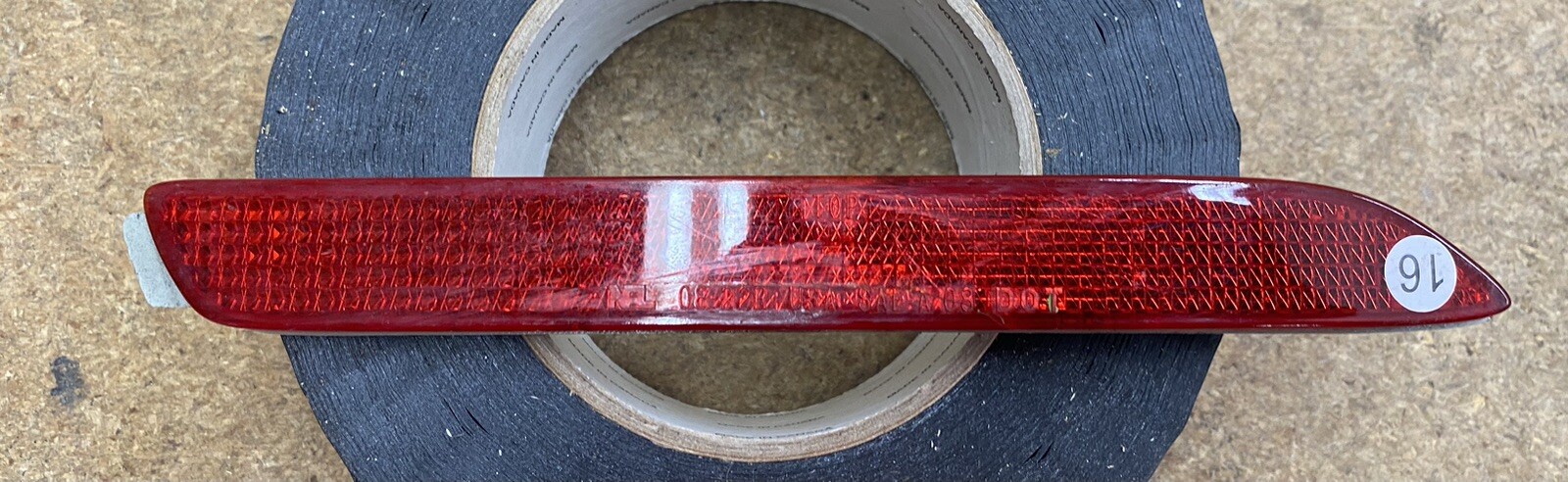 2018 Toyota RAV4 Rear Bumper Reflector Right side 08-22R 08-22L Lens ...