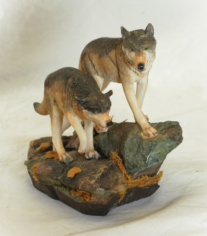 Two Wolves on Rock Resin Figurine | eBay
