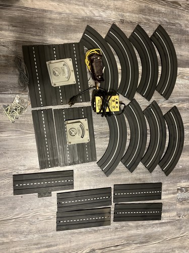 Vintage Aurora Model Motoring Slot Car Track 23 Pieces | eBay