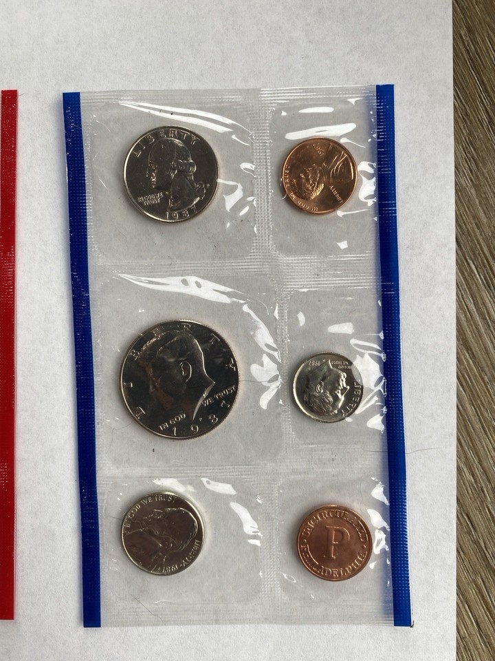 1987 US mint uncirculated coins set P & D mint with envelope and ...