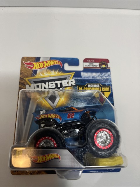 2019 Spin Master Monster Jam Megalodon NITRO Neon Blue Tires Cage Shark ...