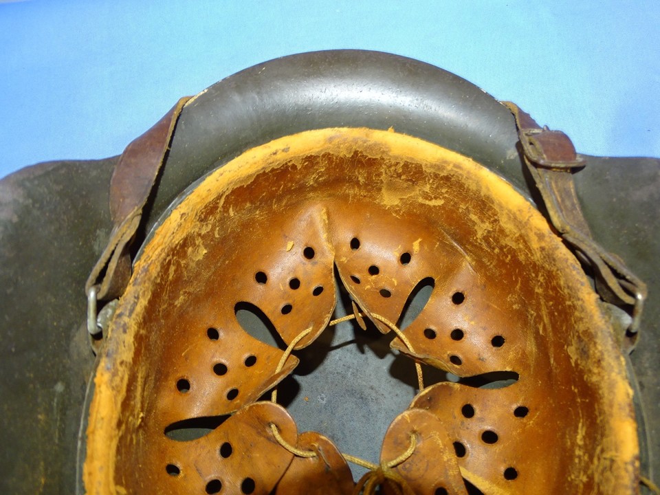 Original WWII German M42 Steel Helmet in Southern Front Italian ...