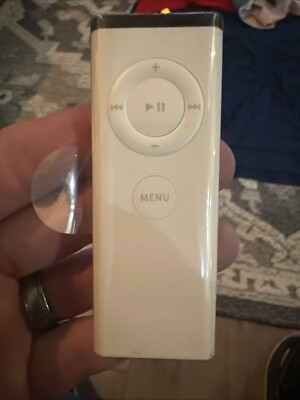OEM Apple Model# A1156 Remote Control, tested, works. inc. new battery ...