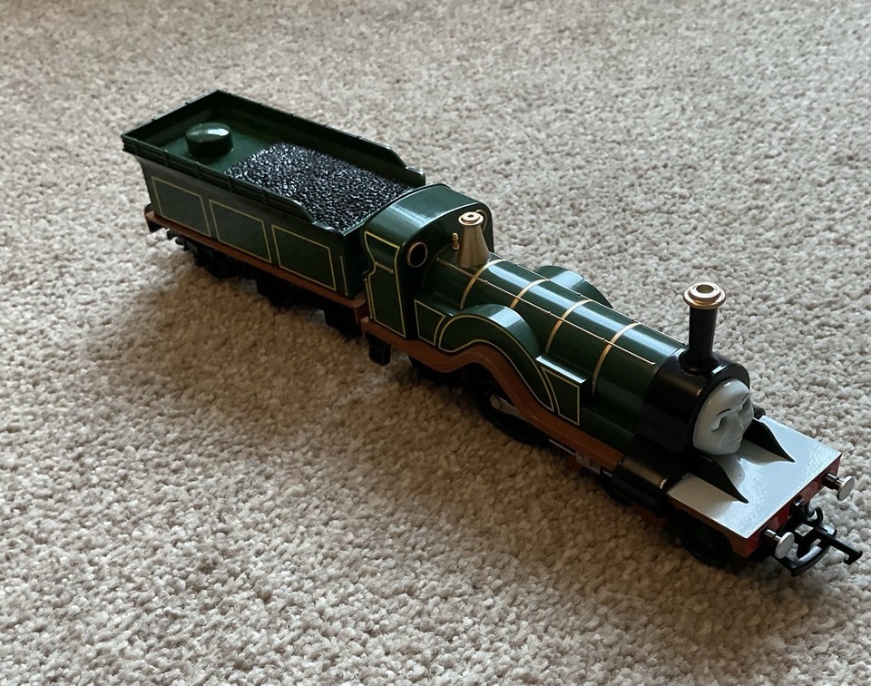 Bachmann Thomas and Friends 'Emily' Coaches Thomas the Tank, 00-HO ...