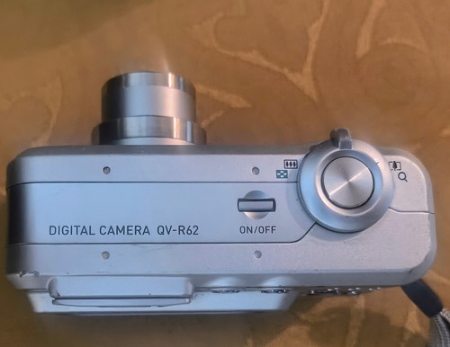 Casio QV-R40 Silver 6.0MP digital compact camera. TESTED. NEAR MINT. | eBay