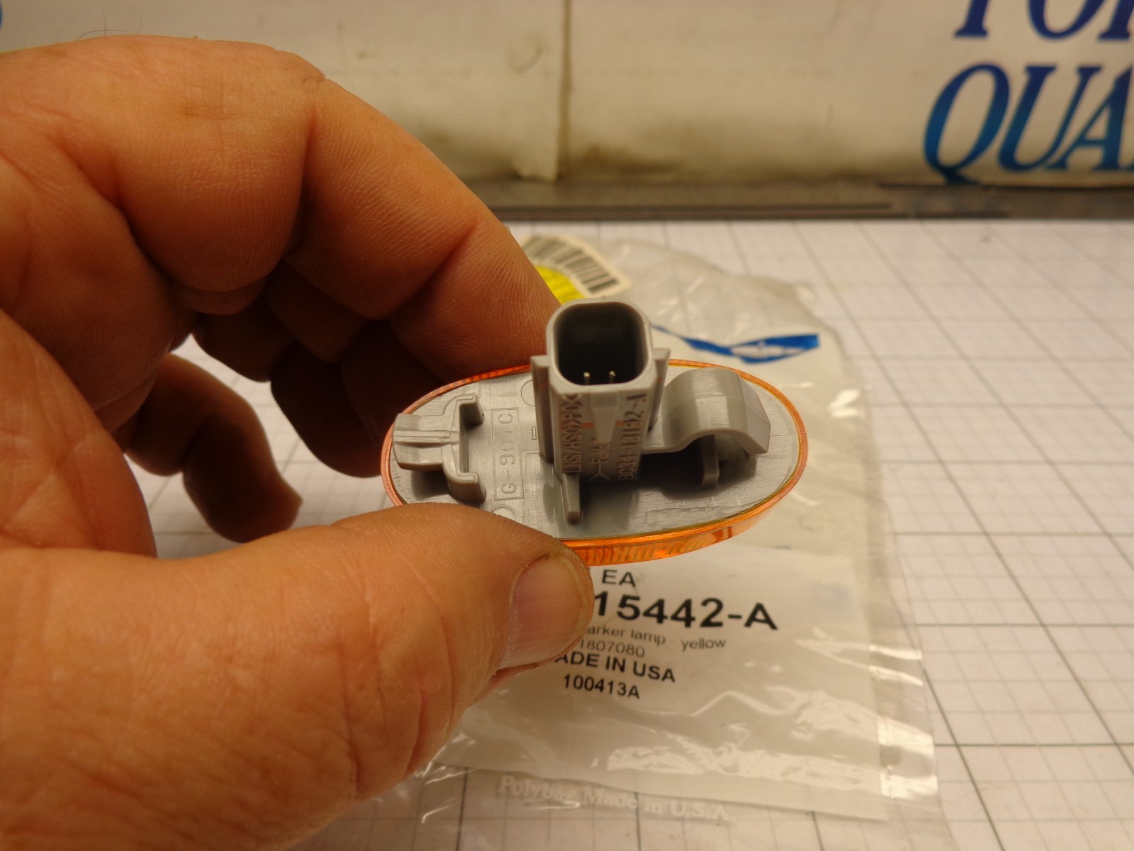 Ford OEM NOS BC3Z-15442-A Dually Fender Side Marker Light Lamp Amber | eBay