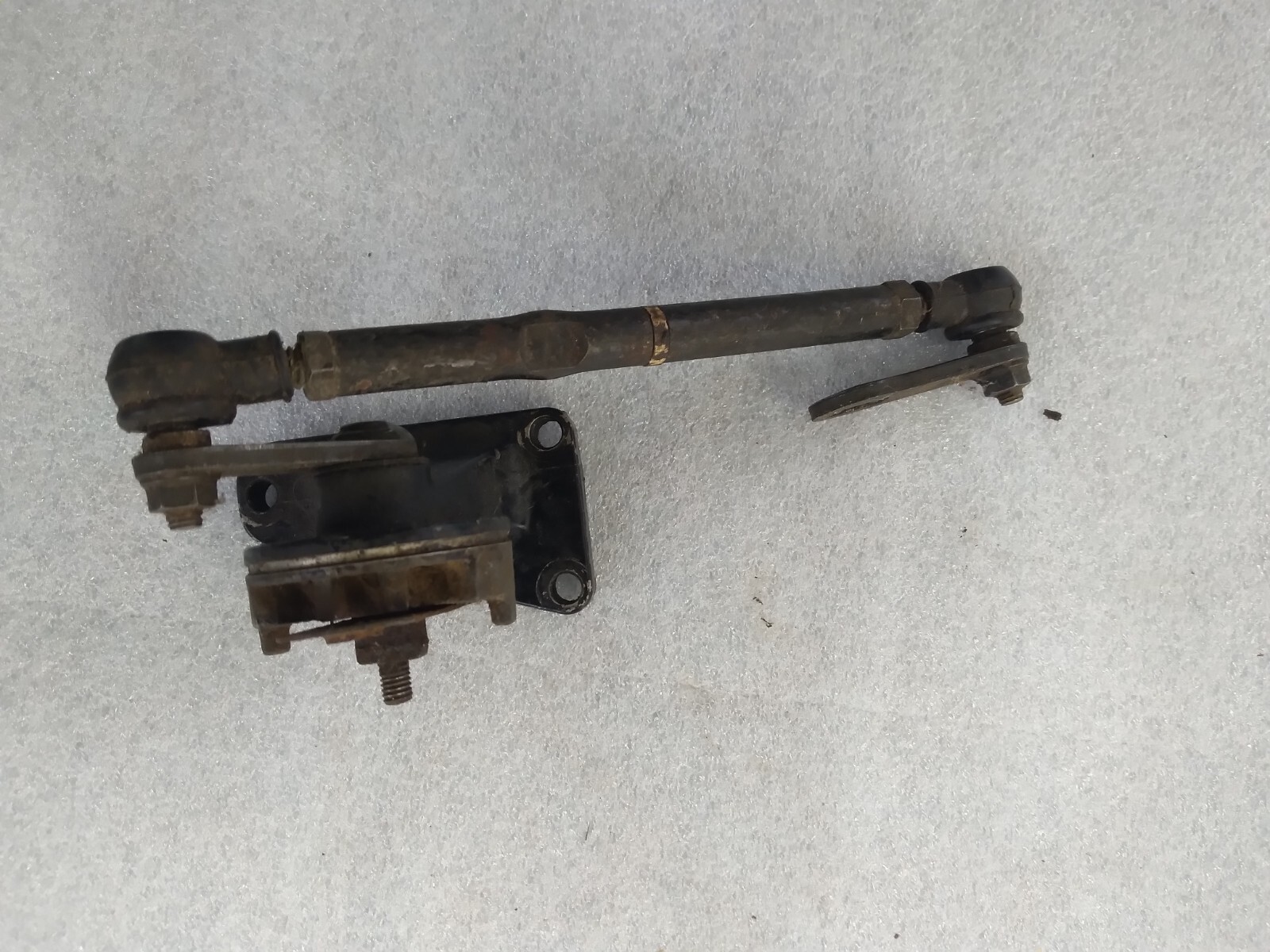 1986 Yamaha YFM 225 Moto 4 Reverse Shift Lever Linkage Base & Gear ...