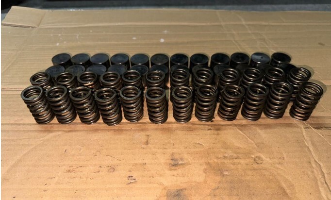 NISSAN RB26DETT valve springs and lifter skyline GT-R BNR34 BCNR33 ...