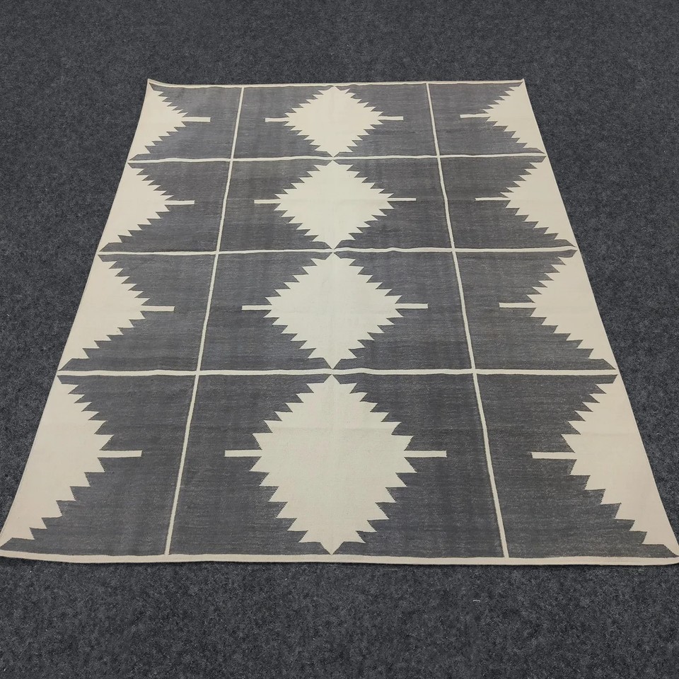 Hand Knotted Cotton Kilim Dhurrie Rug Color Gray and White Design ...