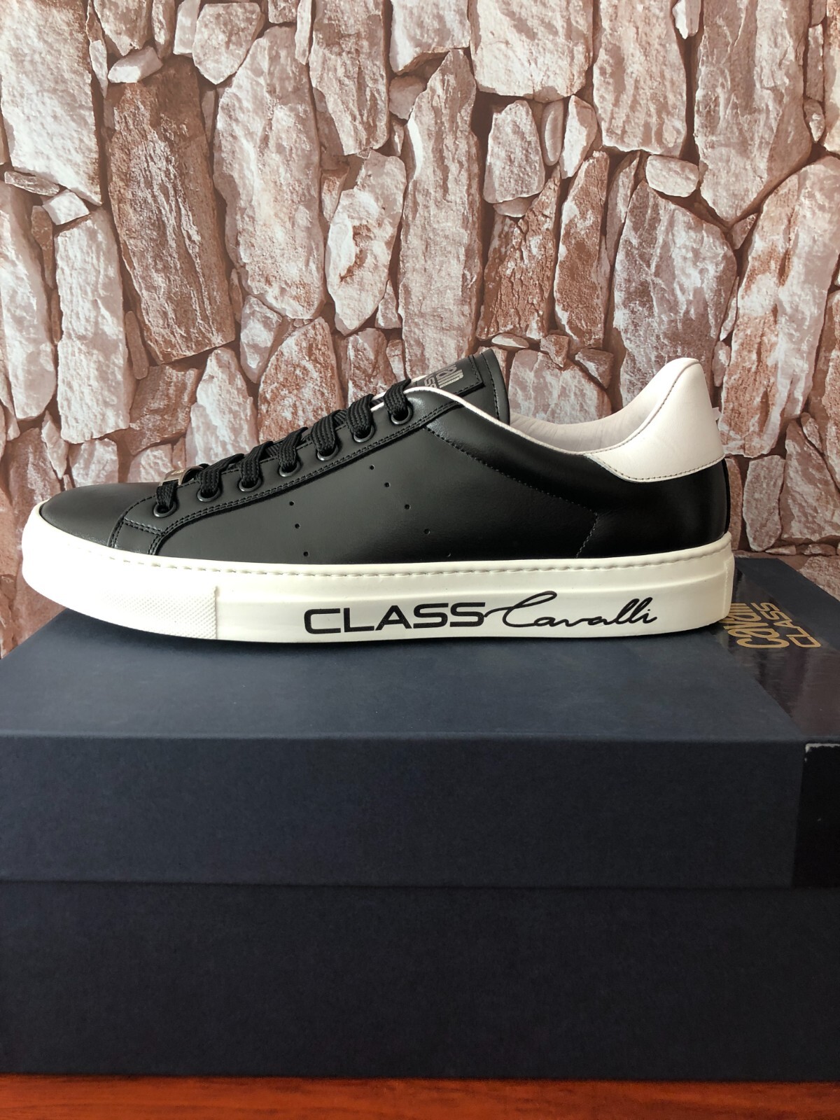 Cavalli Class Sneakers By Roberto Cavalli Made in italy Leather Size 9 ...