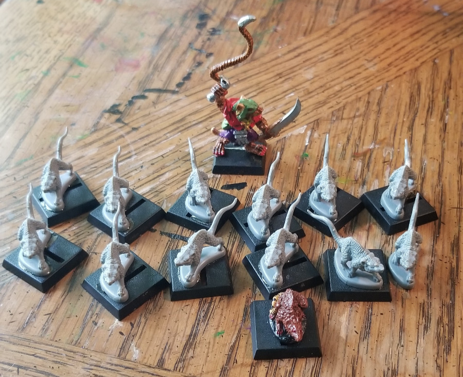 Warhammer Skaven - Giant Rats x13 Packmaster Plastic Metal OOP | eBay