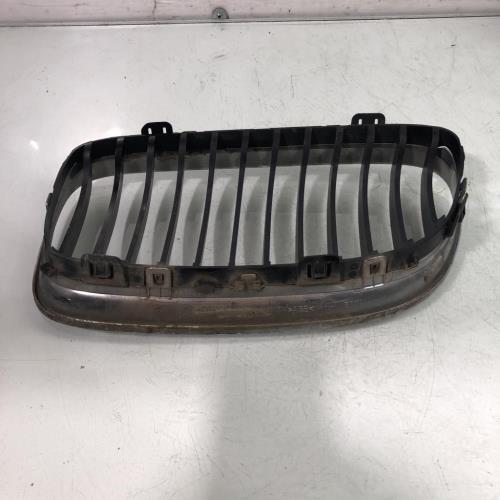 Grille de calandre droite BMW SERIE 3 E90 51137201970 | eBay
