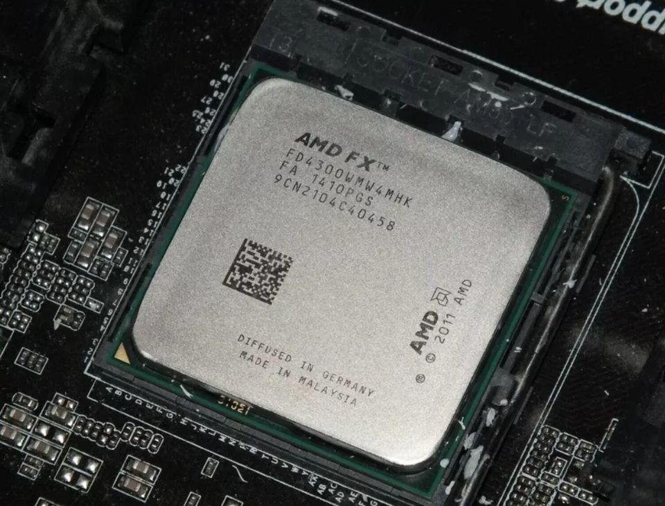 AMD FX-4300 FD4300WMW4MHK Quad-Core 3.8GHz/4M Socket AM3+ Processor CPU ...
